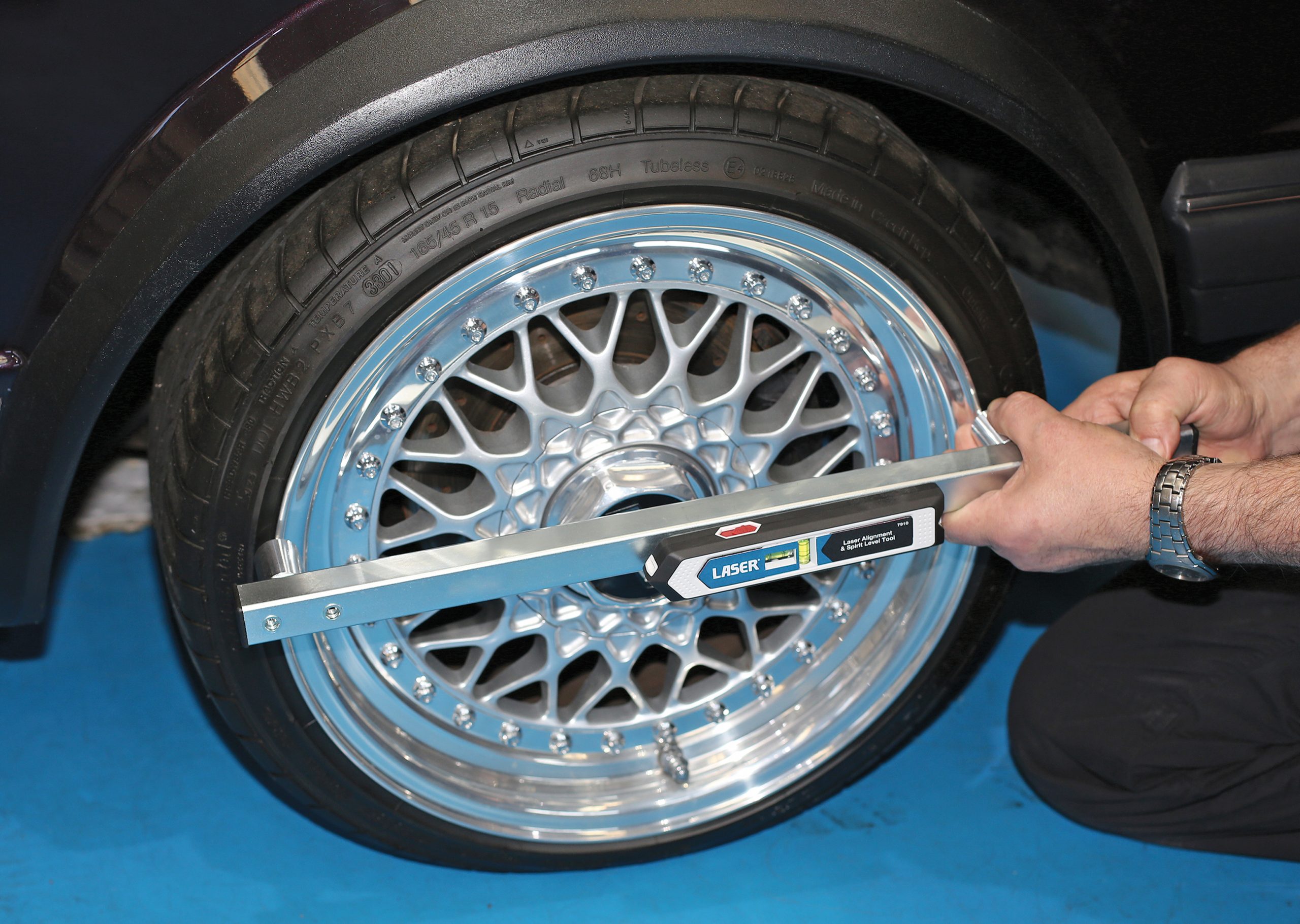 New wheel alignment tool from Laser Tools - Autotrade.ie
